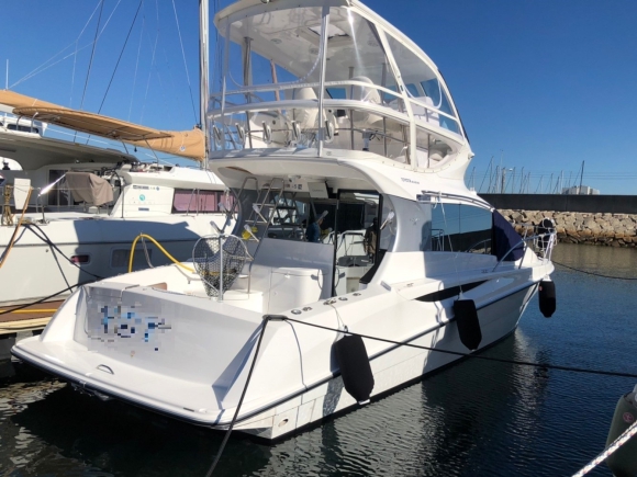 トヨタ PONAM-35にフレキシチーク施工のご紹介 | ボート/船舶用チーク調床材｜フレキシチーク